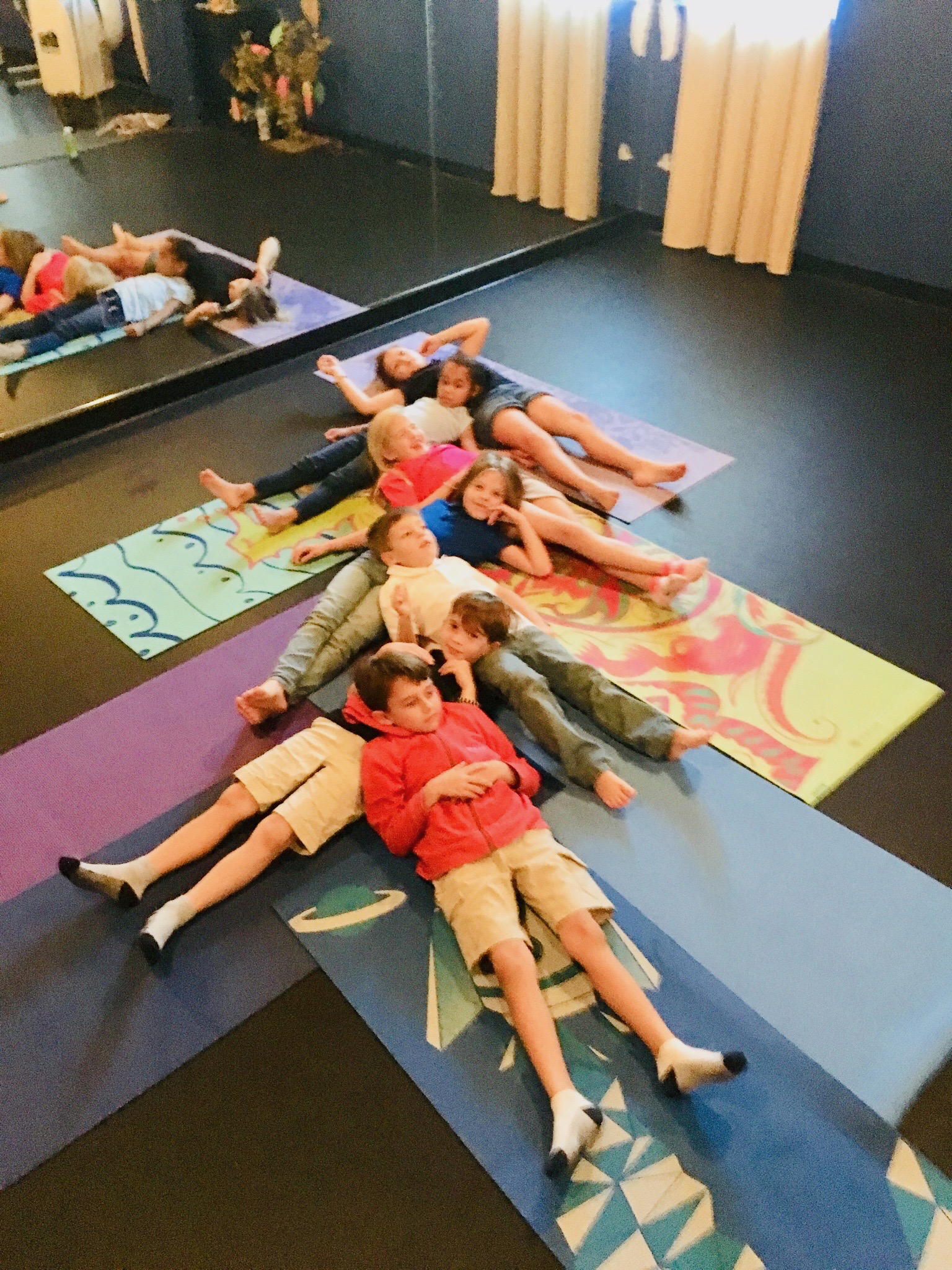 Kula Yoga Kids – Flying Beach Yoga